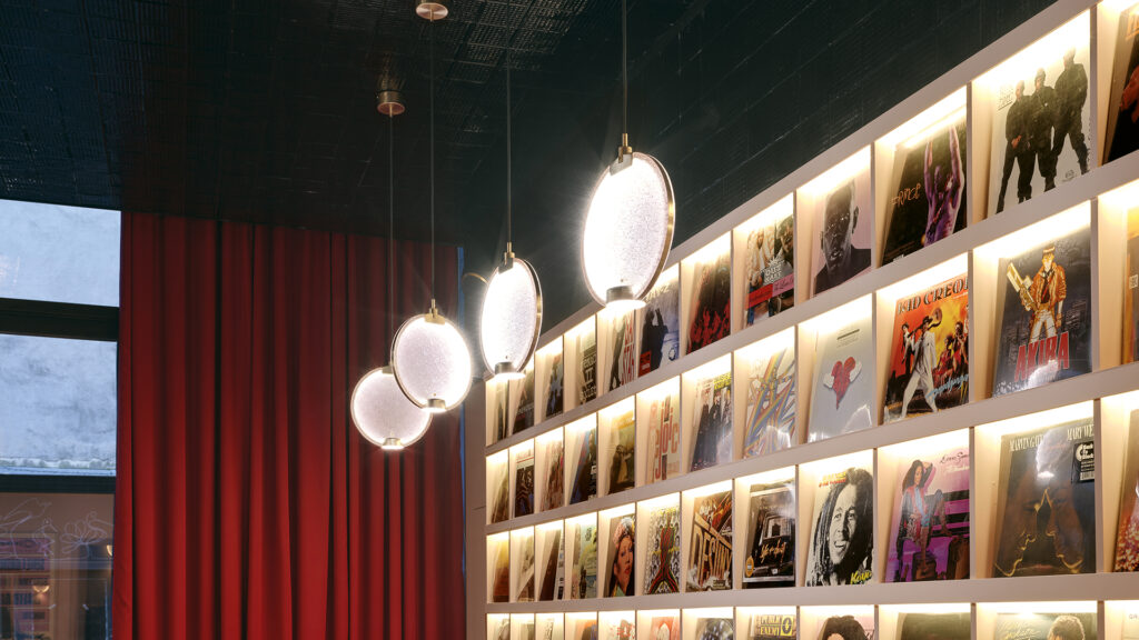 Horo lights up the Rupture Cafè in Paris - Masiero